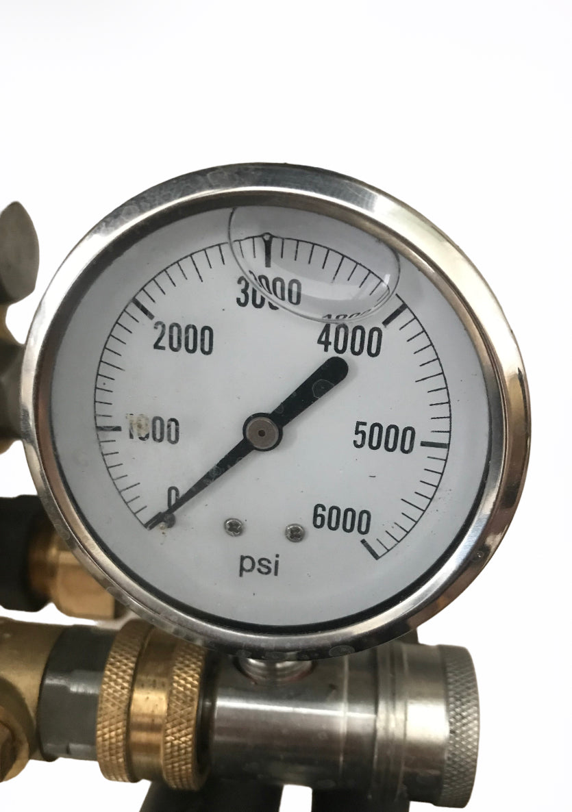 Reloj de medición de presión en bombas de agua de máquinas de presión ...